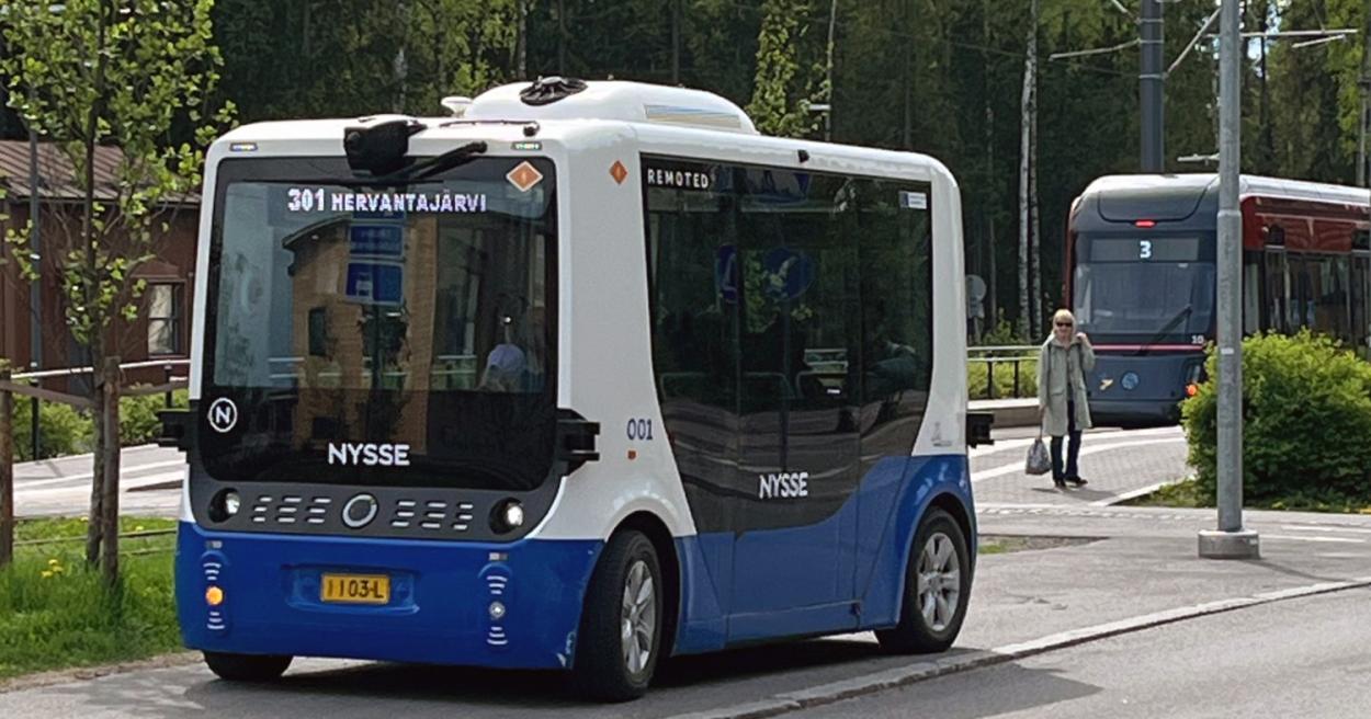 Driverless robot bus: a new era begins in Tampere | www.tampere.fi